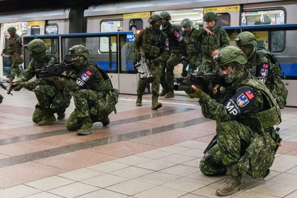 Army Wraps Up Han Kuang 41 Live-Fire Drill with Command Transfer and ...