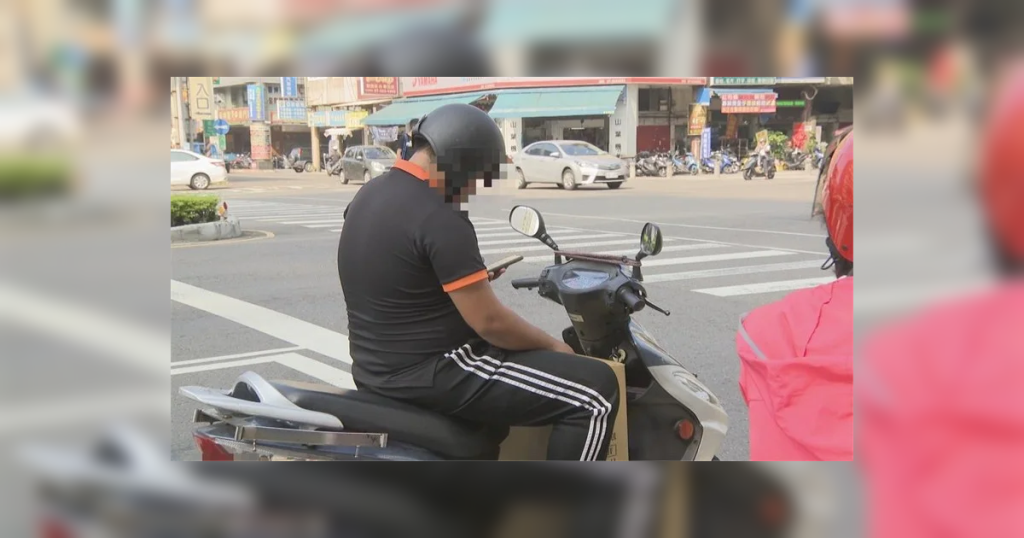 Changhua Police Issue 369 Fines for Using Phones While Driving — Even ...